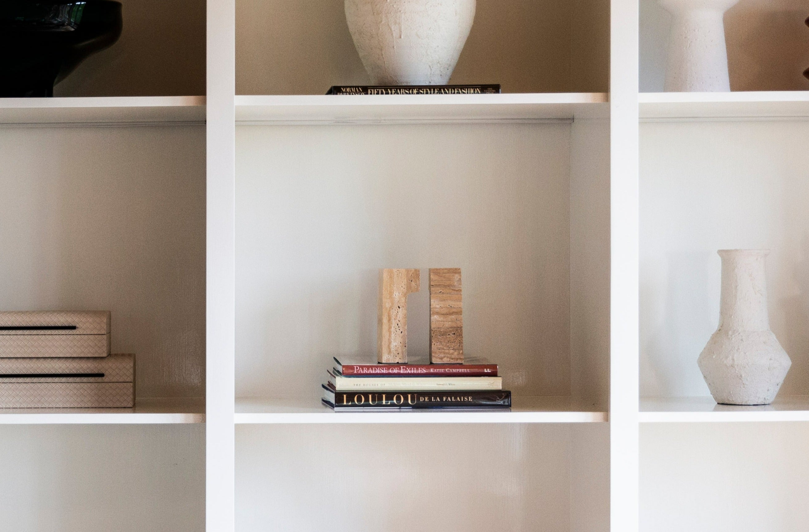 CREAM TRAVERTINE BOOKENDS– Dara Maison